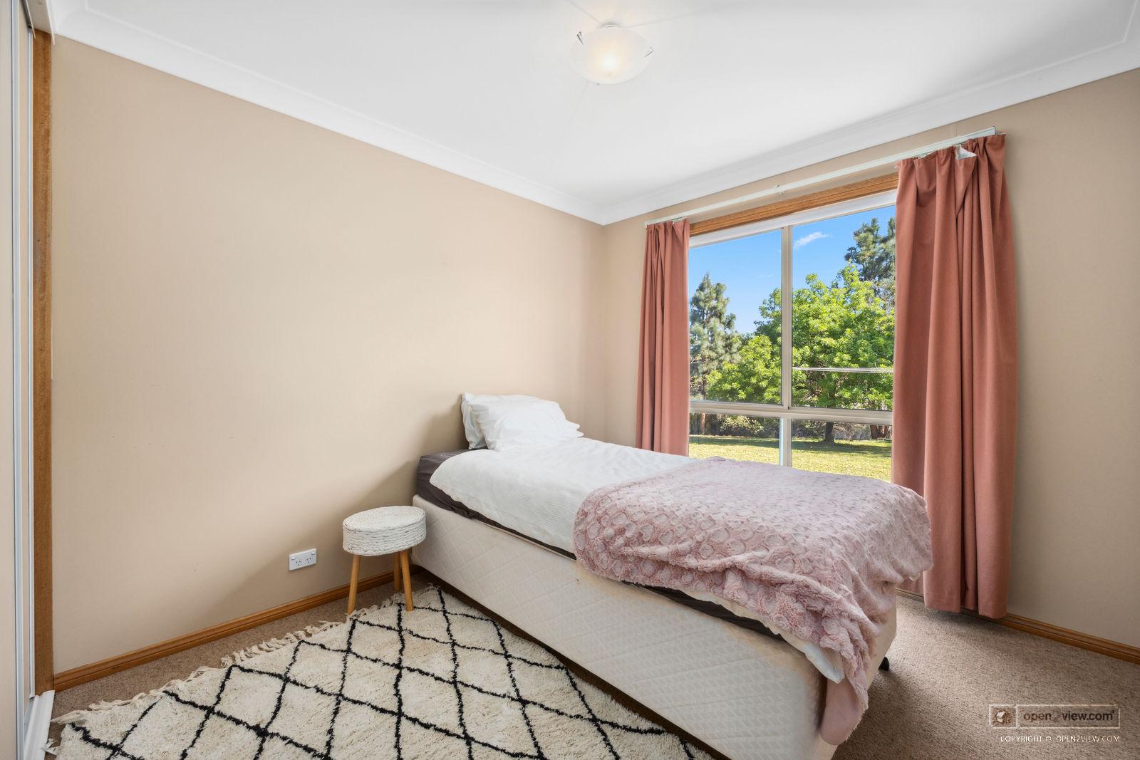 Open2view - Property #846279 Tour - 1 Shearsby Crescent, Yass, Southern ...