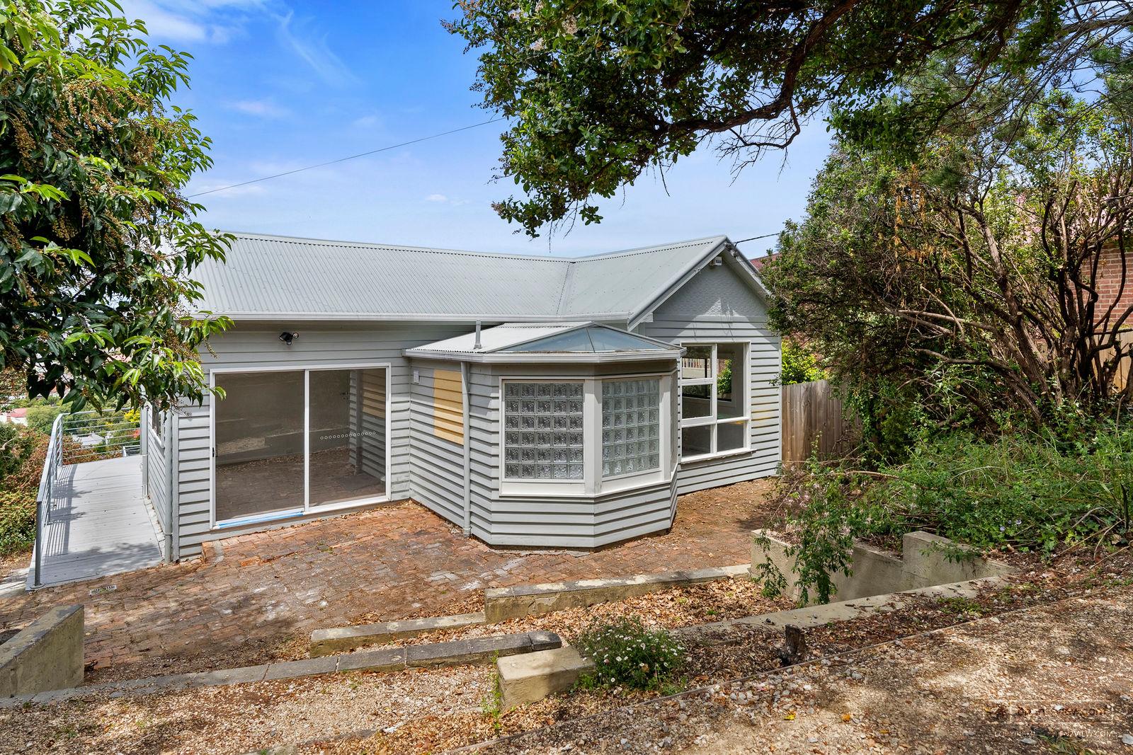ID#858037 - 32 Mount Stuart Road, Mount Stuart, Hobart - Open2view