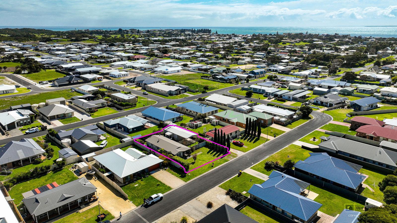 ID#969245 - 8 Charles Bonney Drive, Robe - Open2view