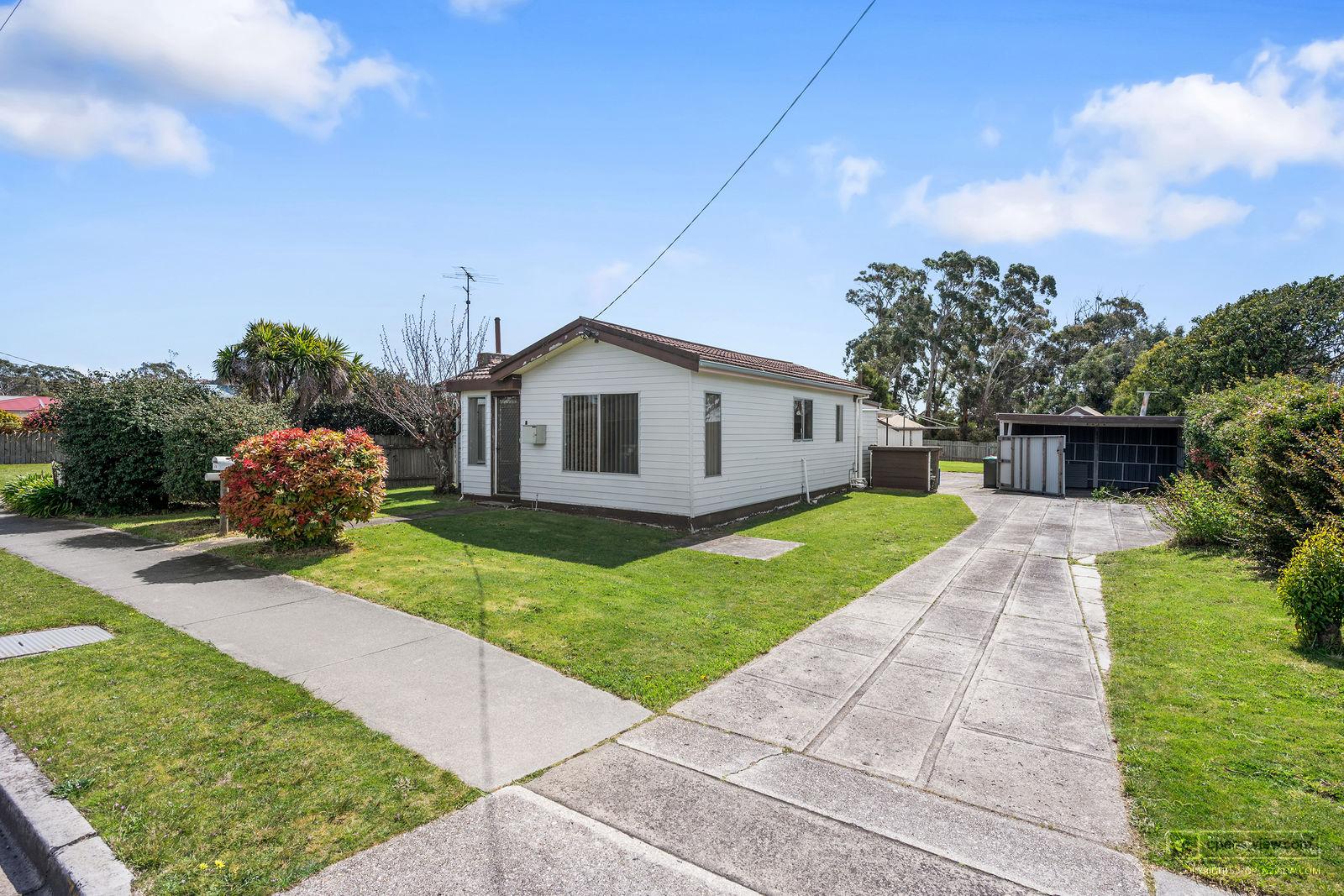 ID#973884 - 74 Wilmot Street, Port Sorell, North Tasmania - Open2view